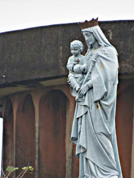 Regina Mundi Statue - Regina Mundi School